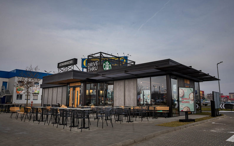 Starbucks a deschis prima sa cafenea Drive Thru de pe piata locala ...